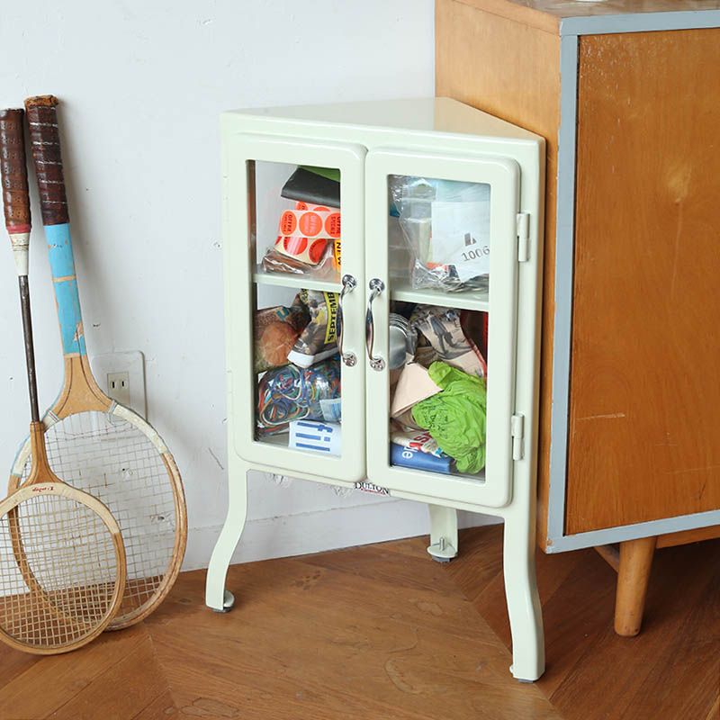 DULTON ONLINE SHOP | MINI TRIANGLE CABINET H660 IVORY(IVORY): ファニチャー